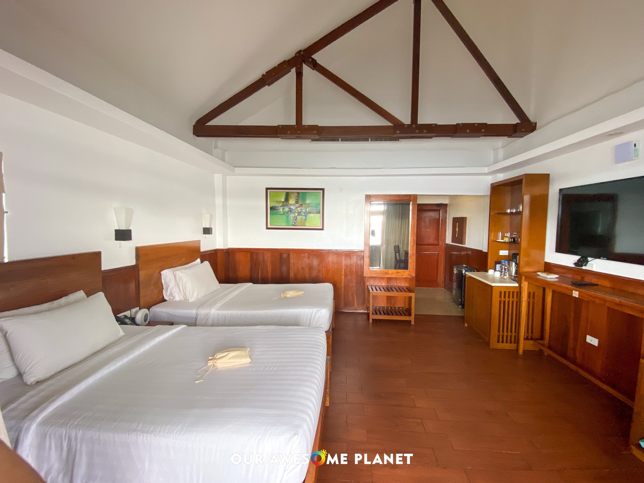 Sunlight Eco Tourism Island Resort Palawan (A SETIR Review) • Awesome!